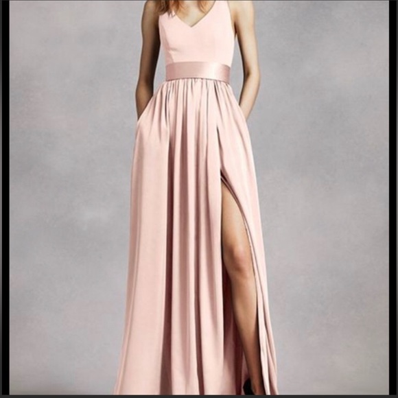 Vera Wang | Dresses | White Vera Wang Sz 4 Vneck Halter Gown Slit ...